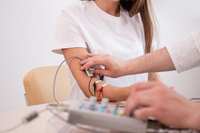 Eletroneuromiografia: o que é, para que serve e como é feito